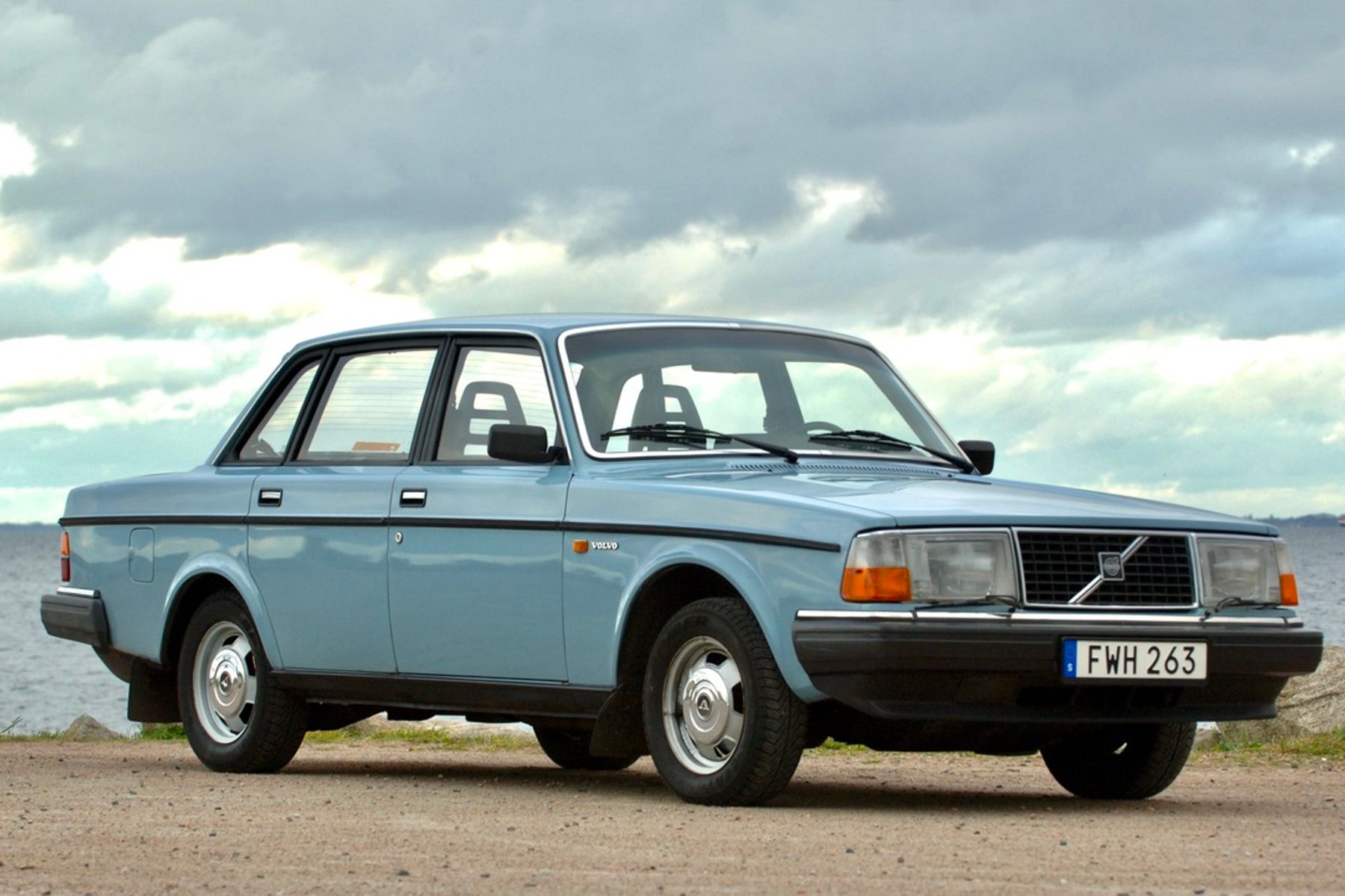 Volvo 244 DL — 1984 on Bilweb Auctions