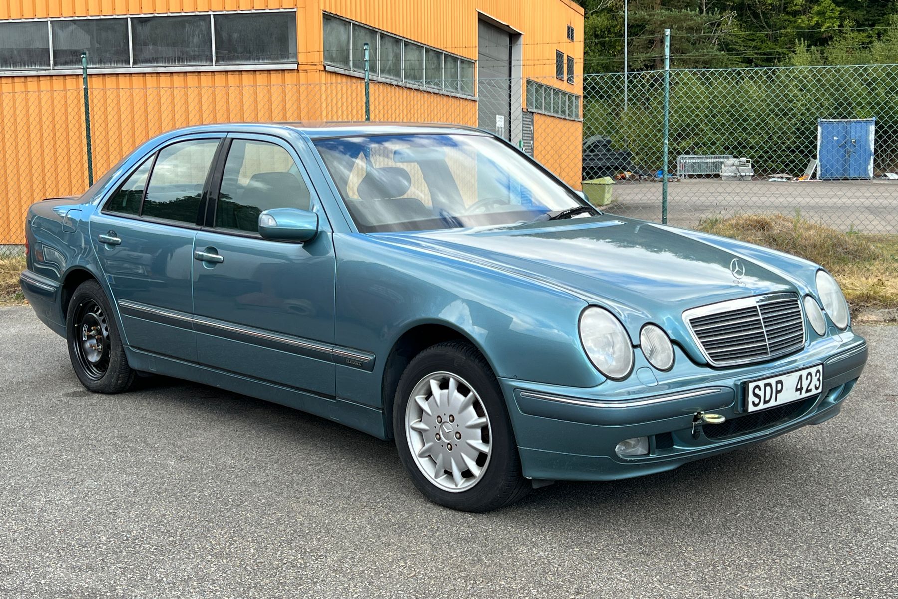 Mercedes-Benz E 200 Kompressor Elegance — 2001 på Bilweb Auctions