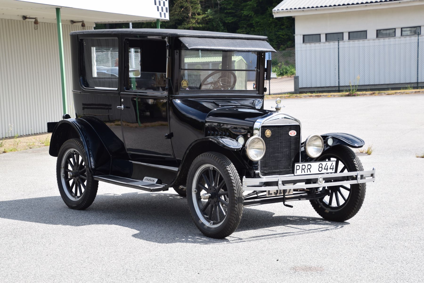 Ford Model T Fordor Sedan 4 cyl — 1925 on Bilweb Auctions