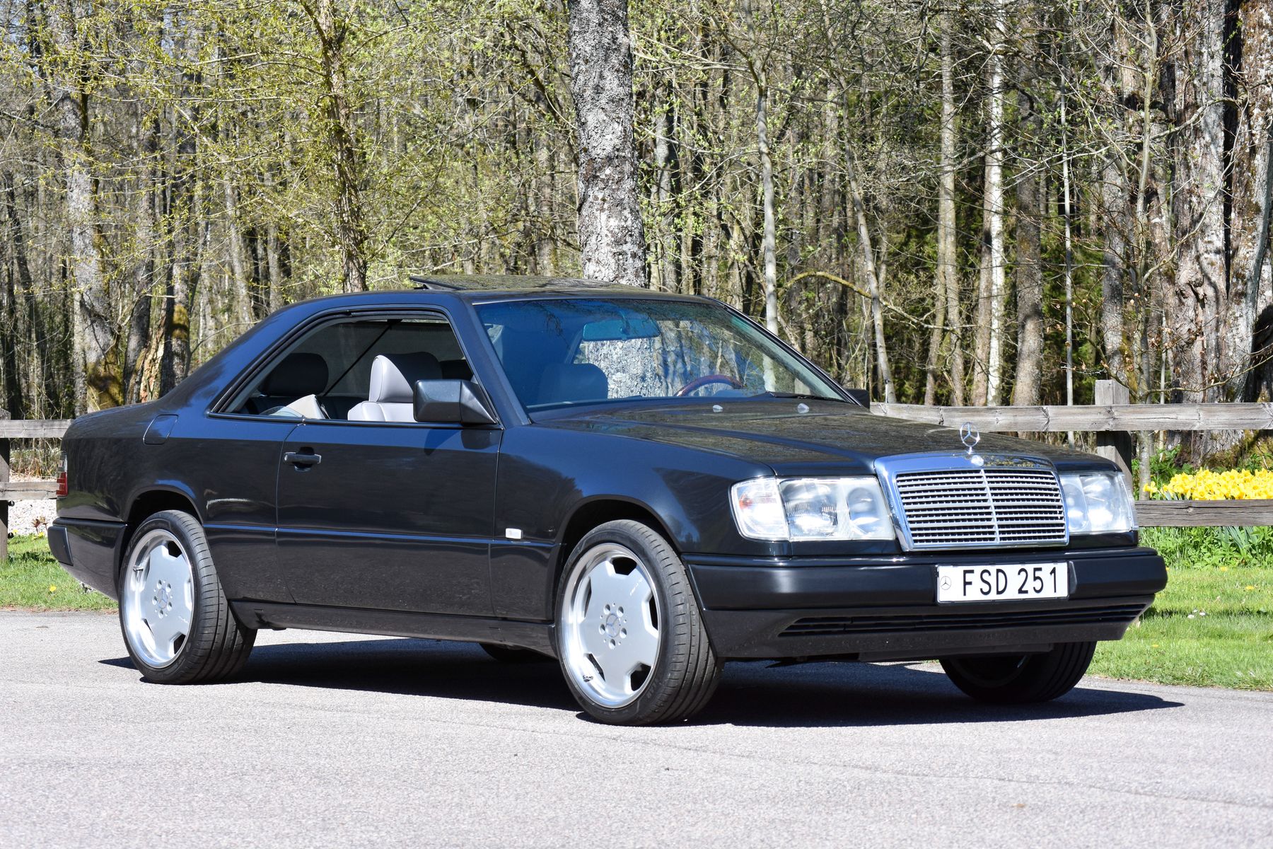 Mercedes-Benz 300 CE — 1988 på Bilweb Auctions