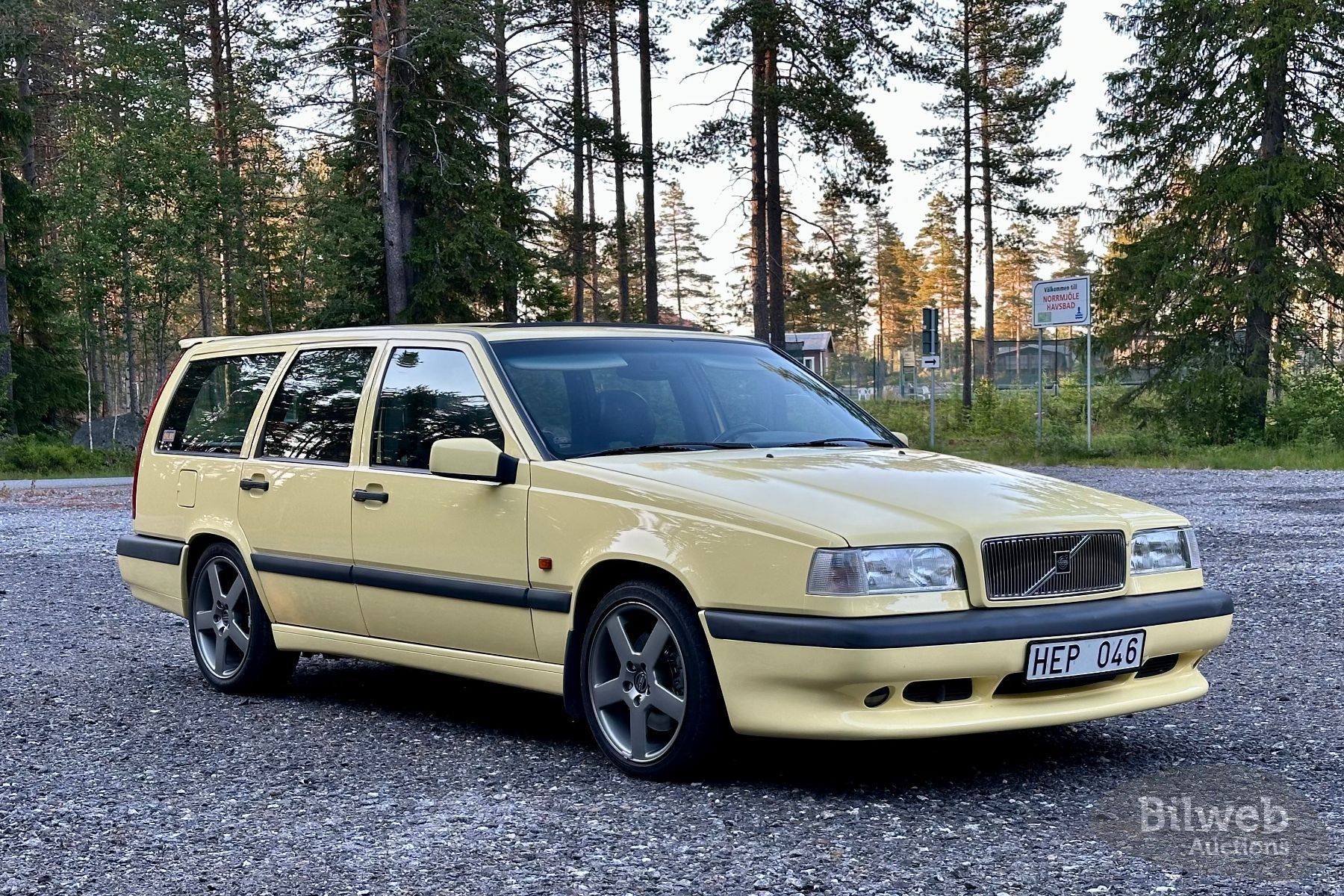 Volvo 855 T5-R "T-Gul" — 1995 på Bilweb Auctions