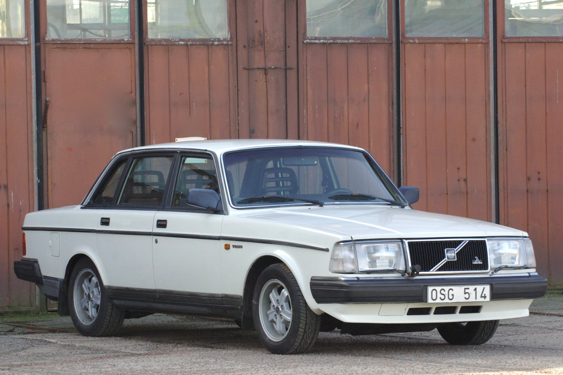 Volvo 244 GL — 1990 on Bilweb Auctions