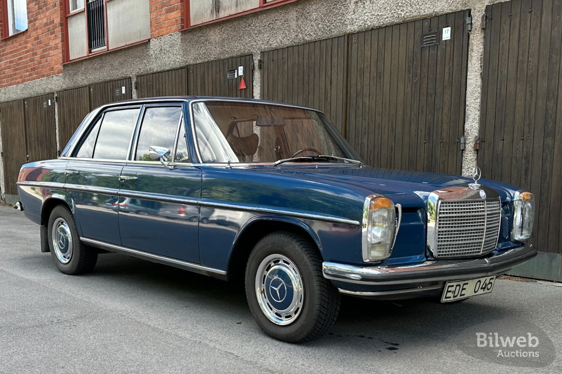 Mercedes-Benz 230/8 W114 — 1973 på Bilweb Auctions