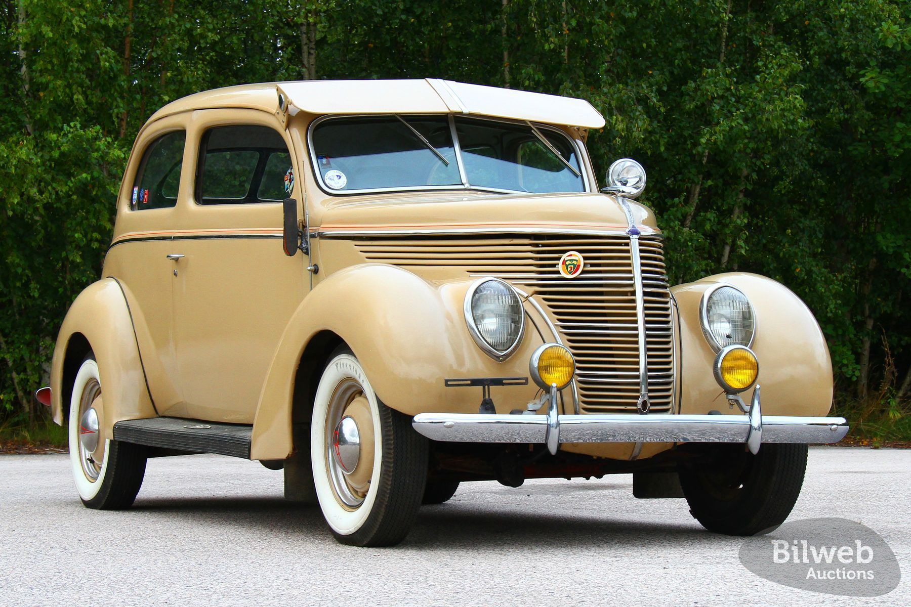 Ford Standard 82A Tudor Sedan 239cui V8 — 1938 på Bilweb Auctions