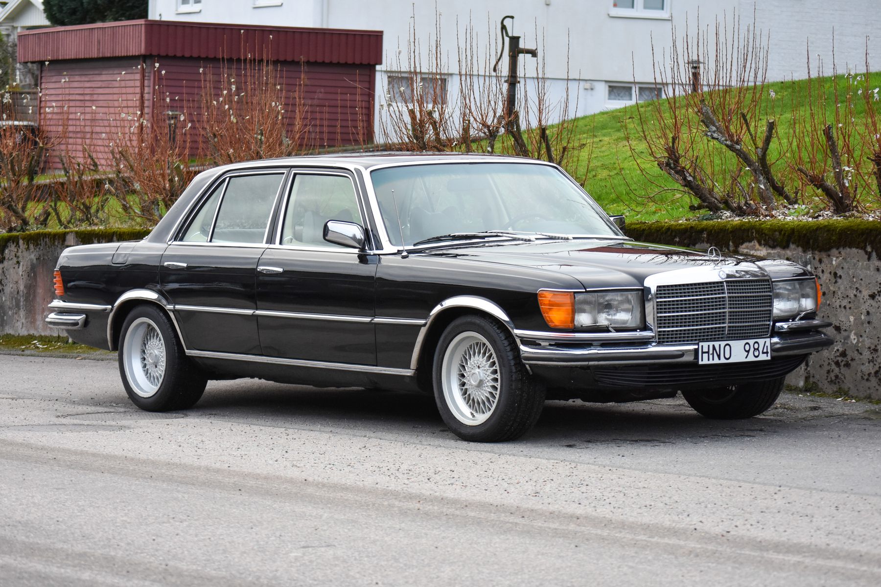 Mercedes-Benz 280 S 2.8 - 6 cylinder — 1975 on Bilweb Auctions