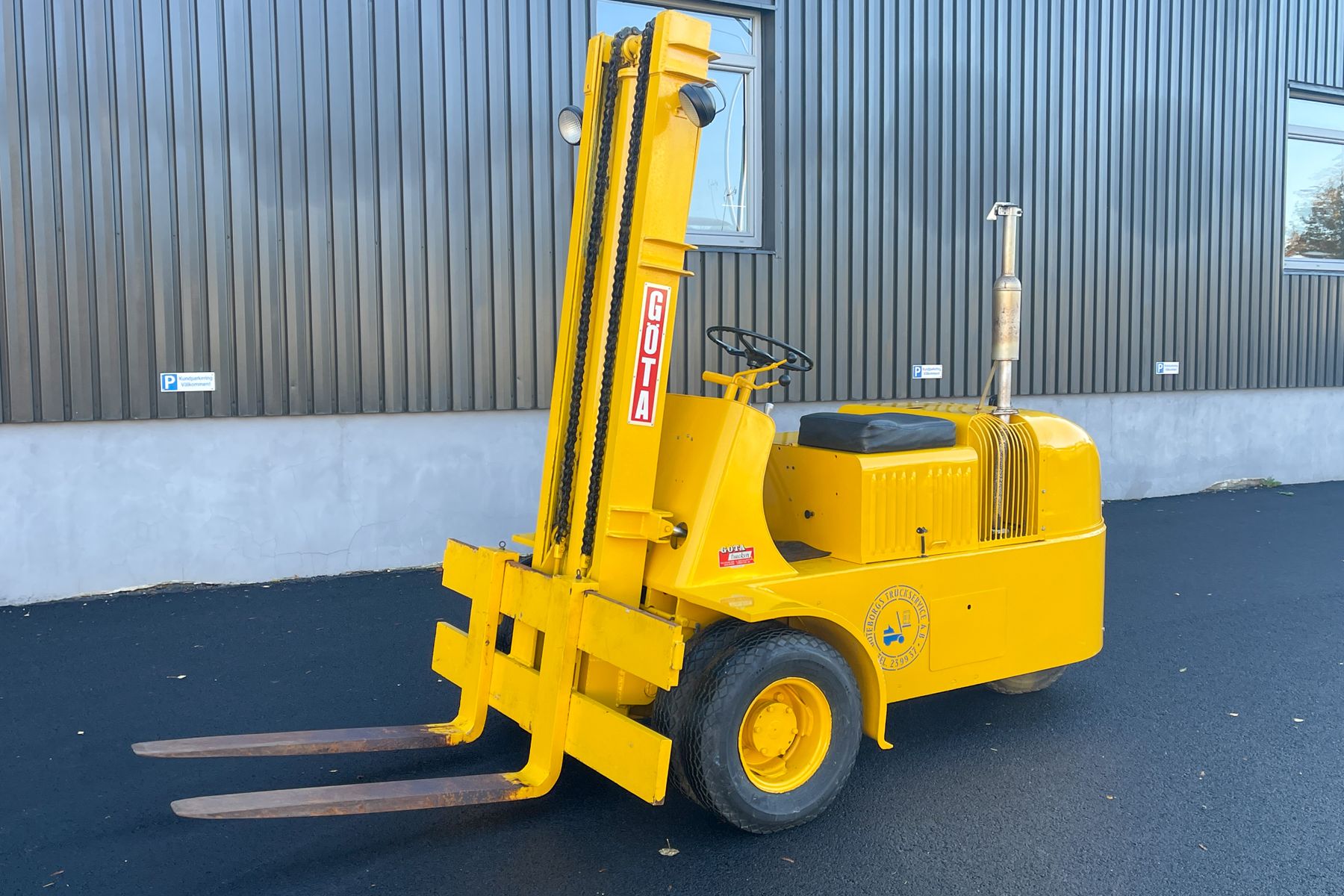 Gota Gaffeltruck GT30 Volvo B16 på Bilweb Auctions