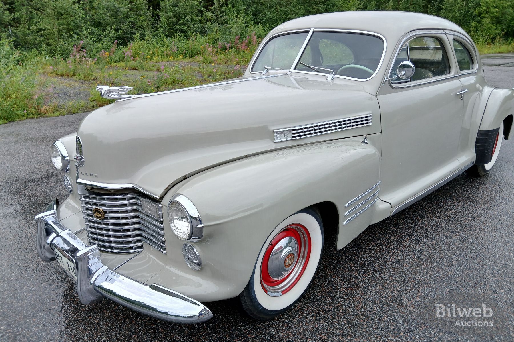Cadillac 61 Club Coupè Sedanette. V8 5,7 L — 1941 på Bilweb Auctions