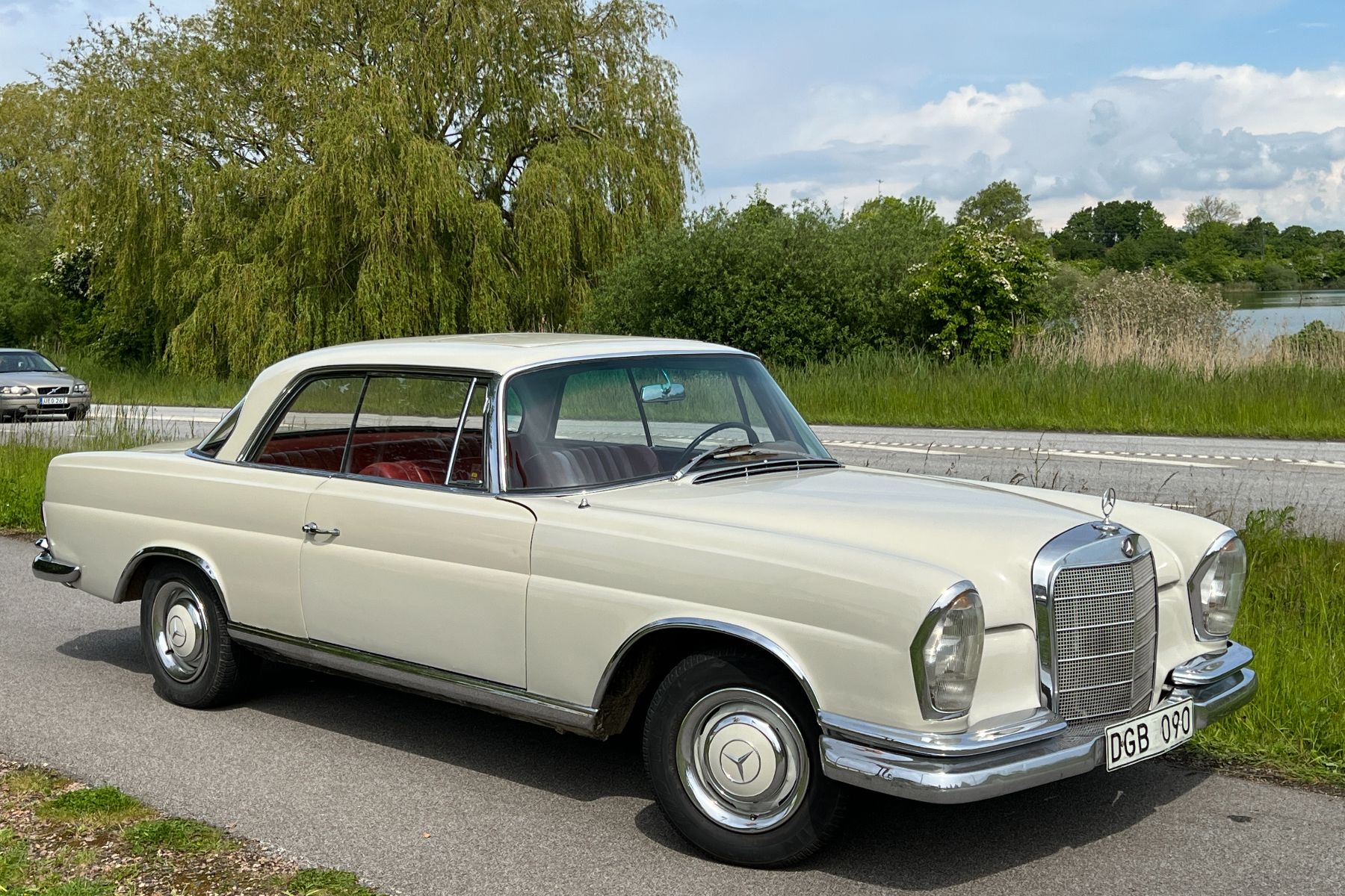 Mercedes-Benz 220SE Coupé (W111) 6cyl. — 1962 på Bilweb Auctions
