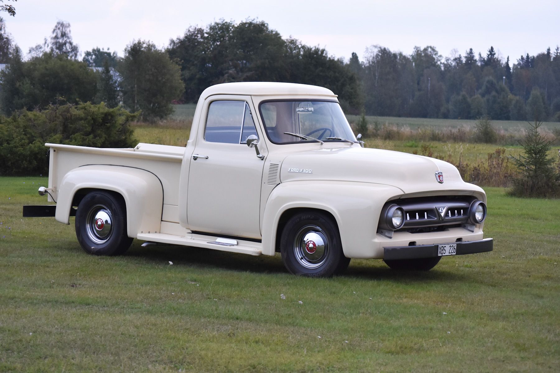 Ford F100 Pick-up Stepside V8 — 1953 on Bilweb Auctions