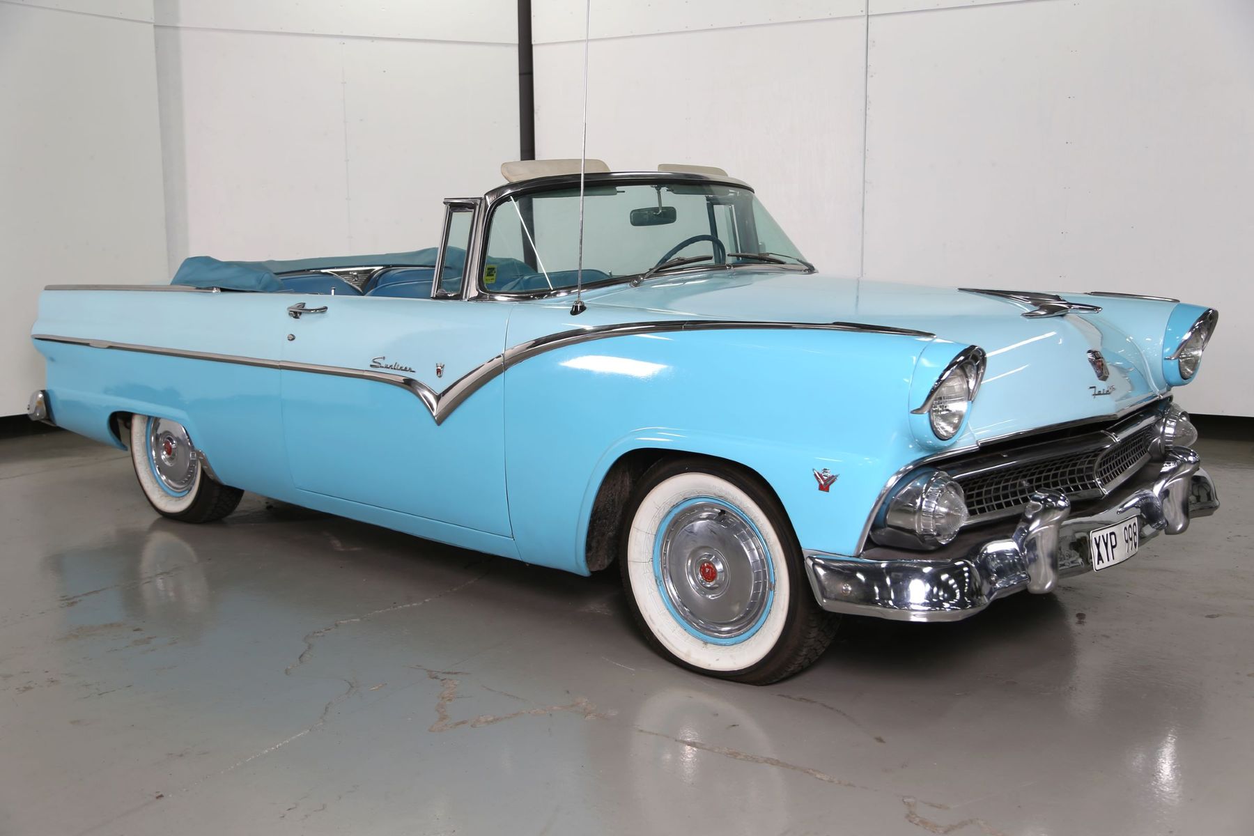 Ford Fairlane Sunliner V8 — 1955 på Bilweb Auctions