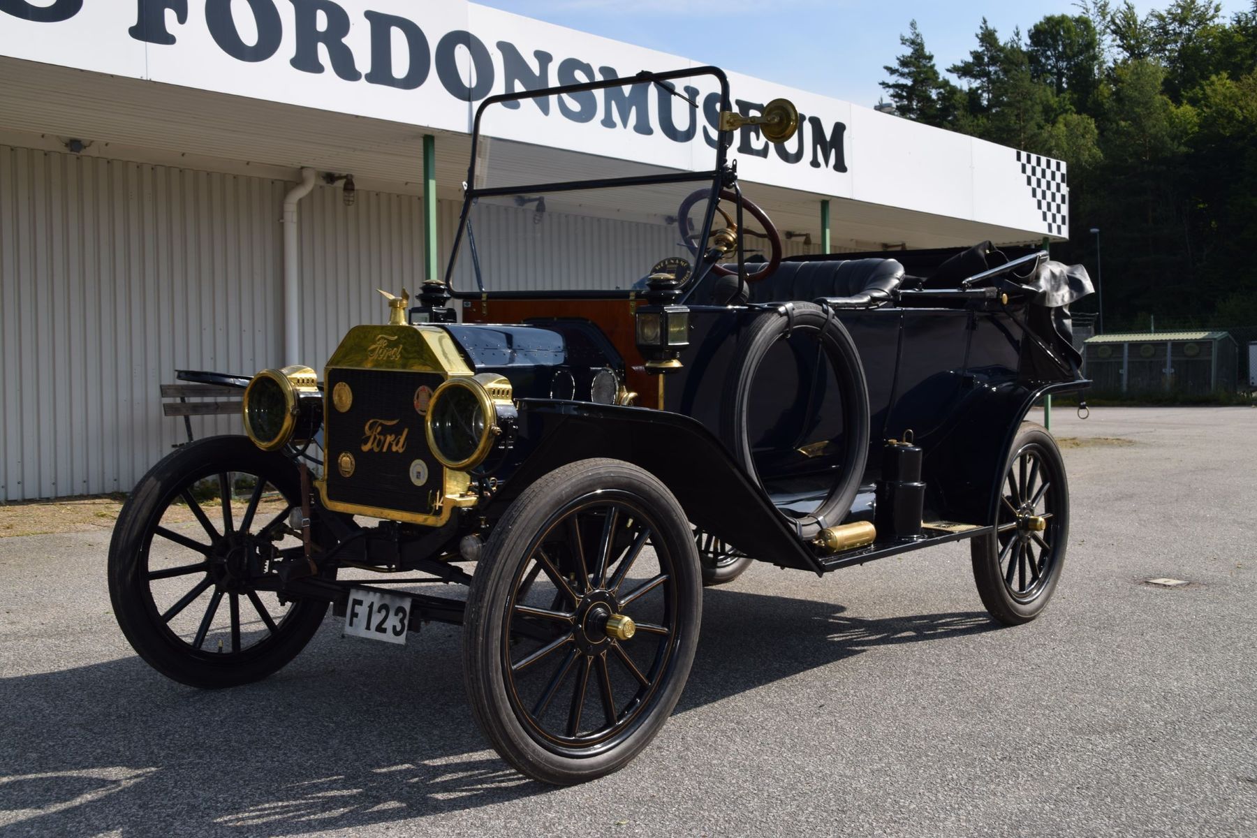 Ford Model T Touring — 1914 on Bilweb Auctions