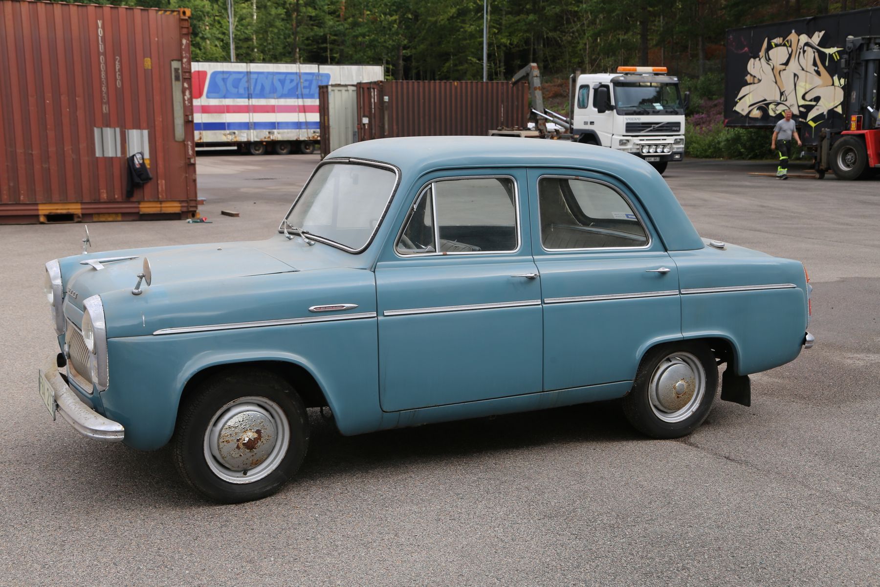 Ford Prefect de lux 4 cylinder / 26hp — 1956 on Bilweb Auctions
