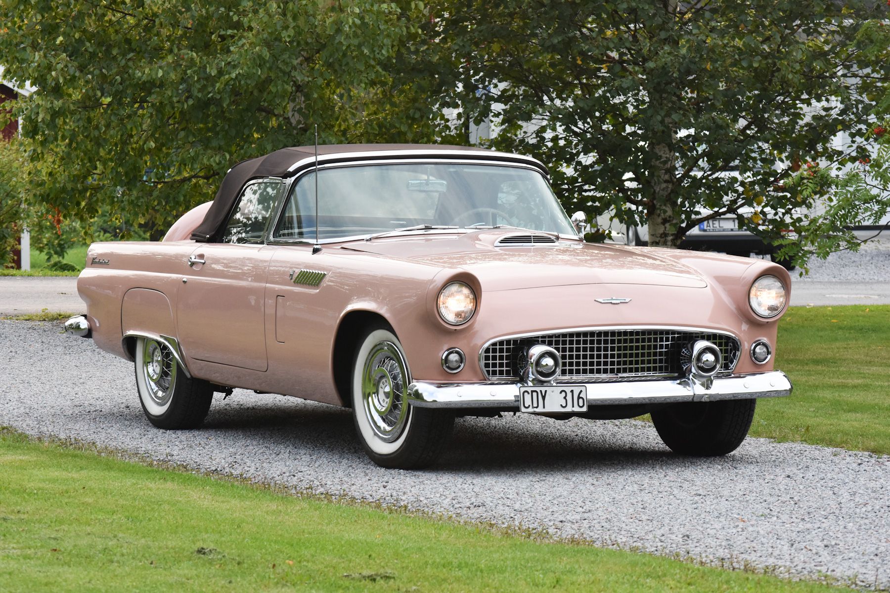 Ford Thunderbird V8 312 — 1956 på Bilweb Auctions