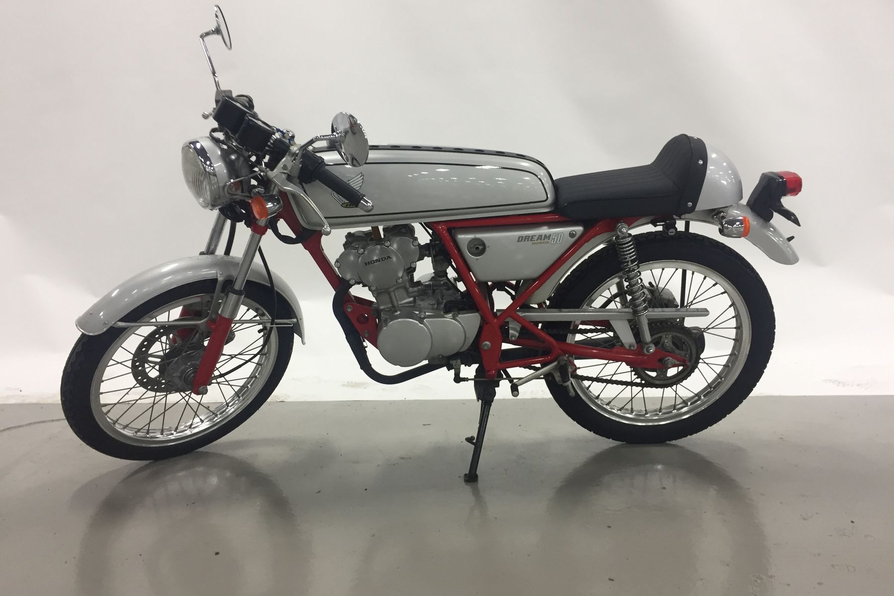 Honda 50 Dream 50 cc — 1997 on Bilweb Auctions
