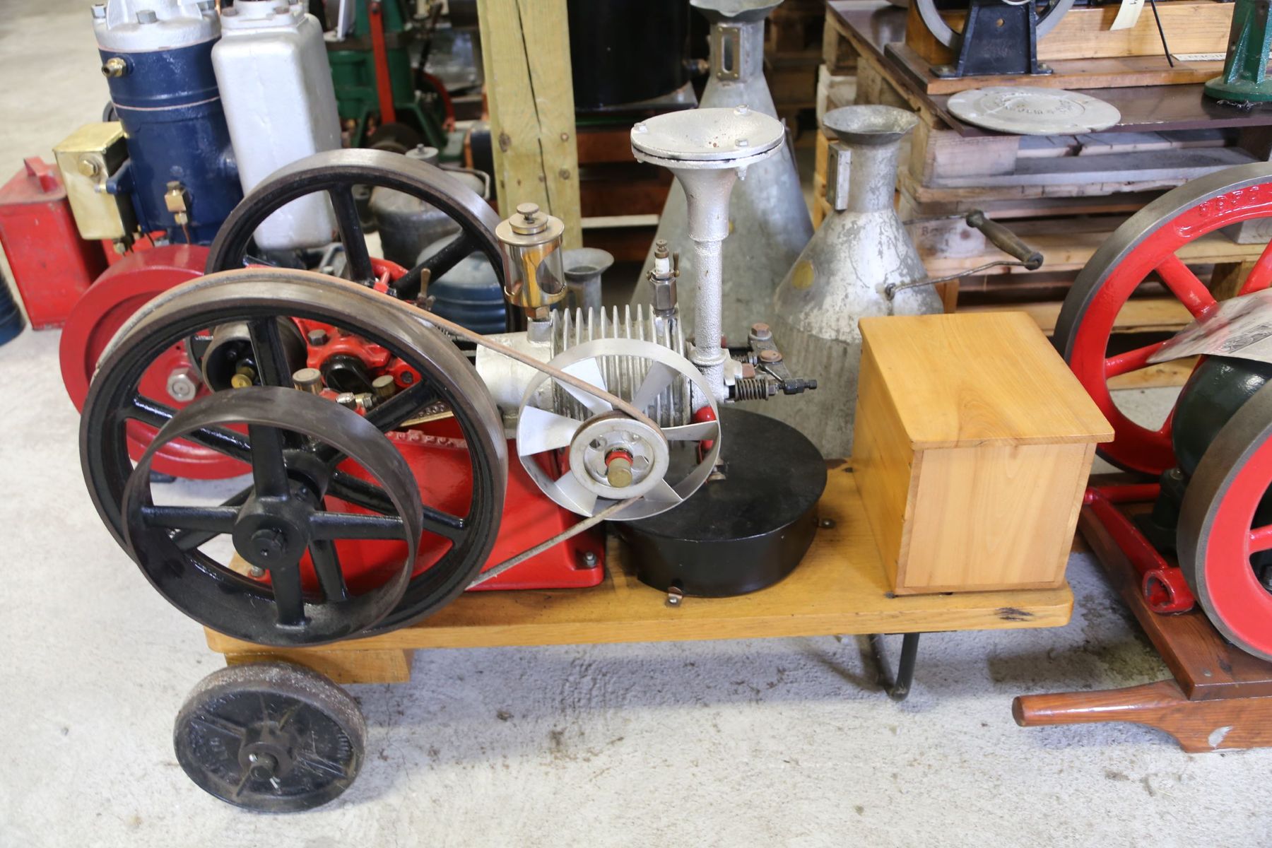 IHC Tom Thumb 1 cyl 4-takt — 1914 on Bilweb Auctions