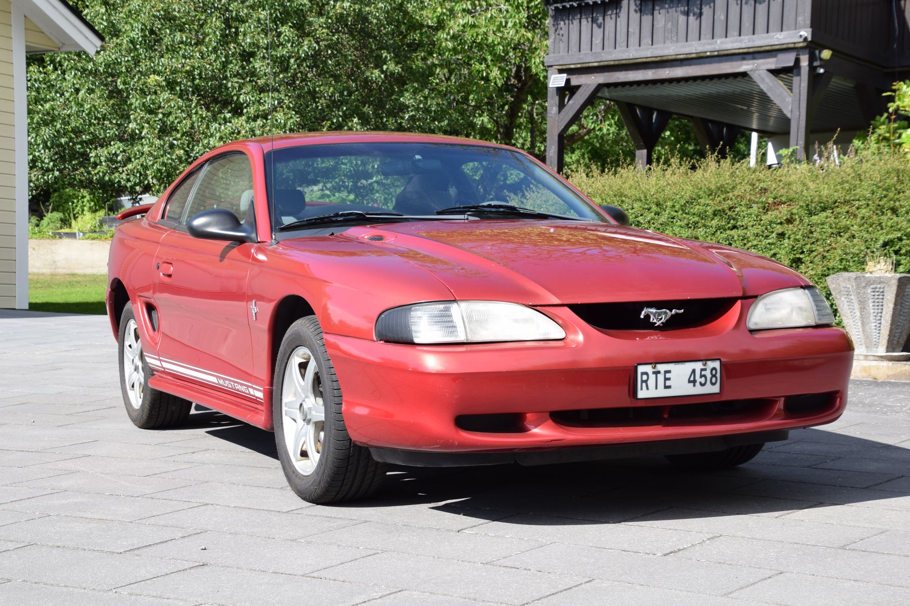 Ford Mustang Coupé V6 3,8L — 1998 på Bilweb Auctions