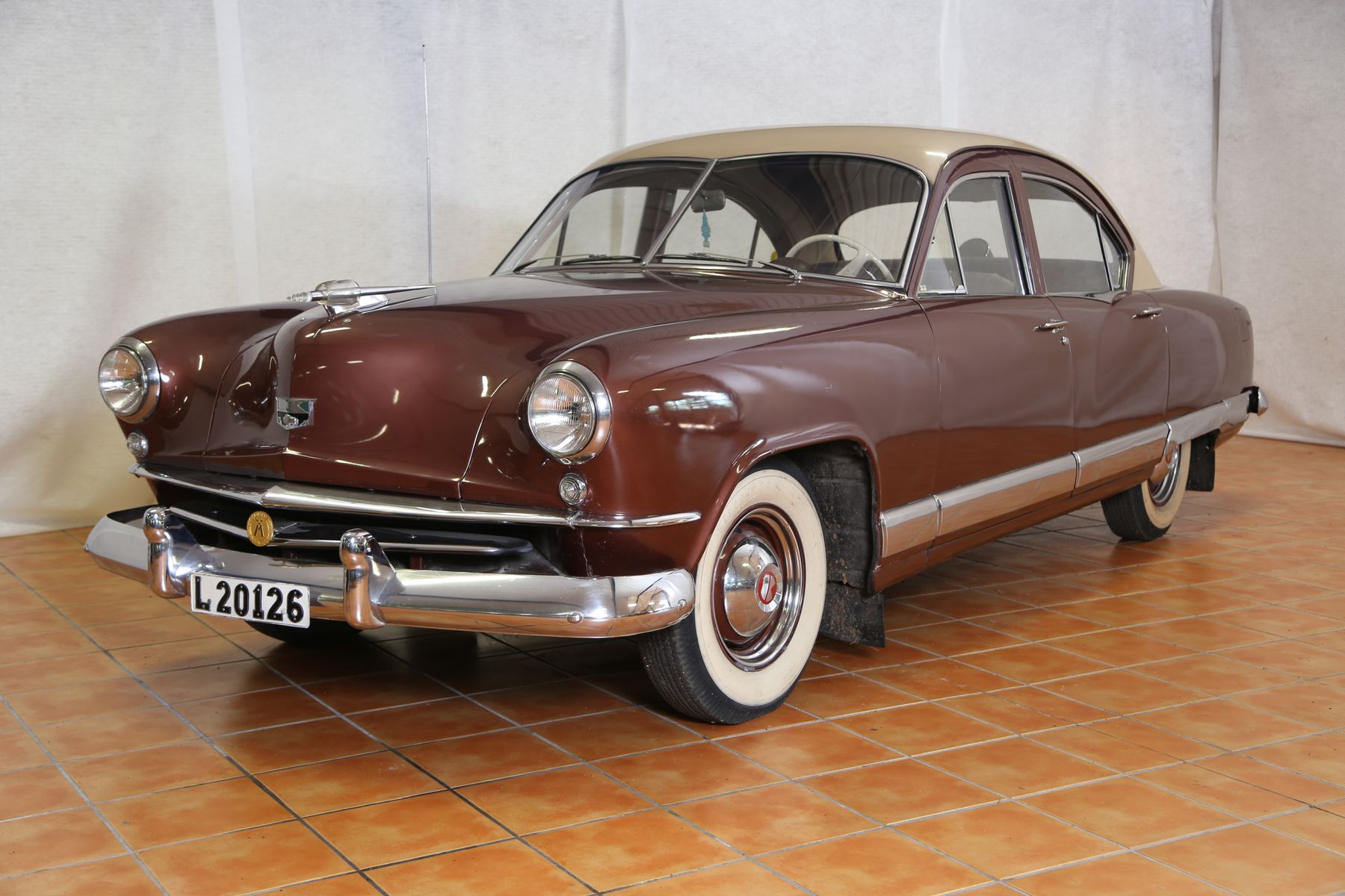 Kaiser Custom 6 Cylinder — 1951 on Bilweb Auctions