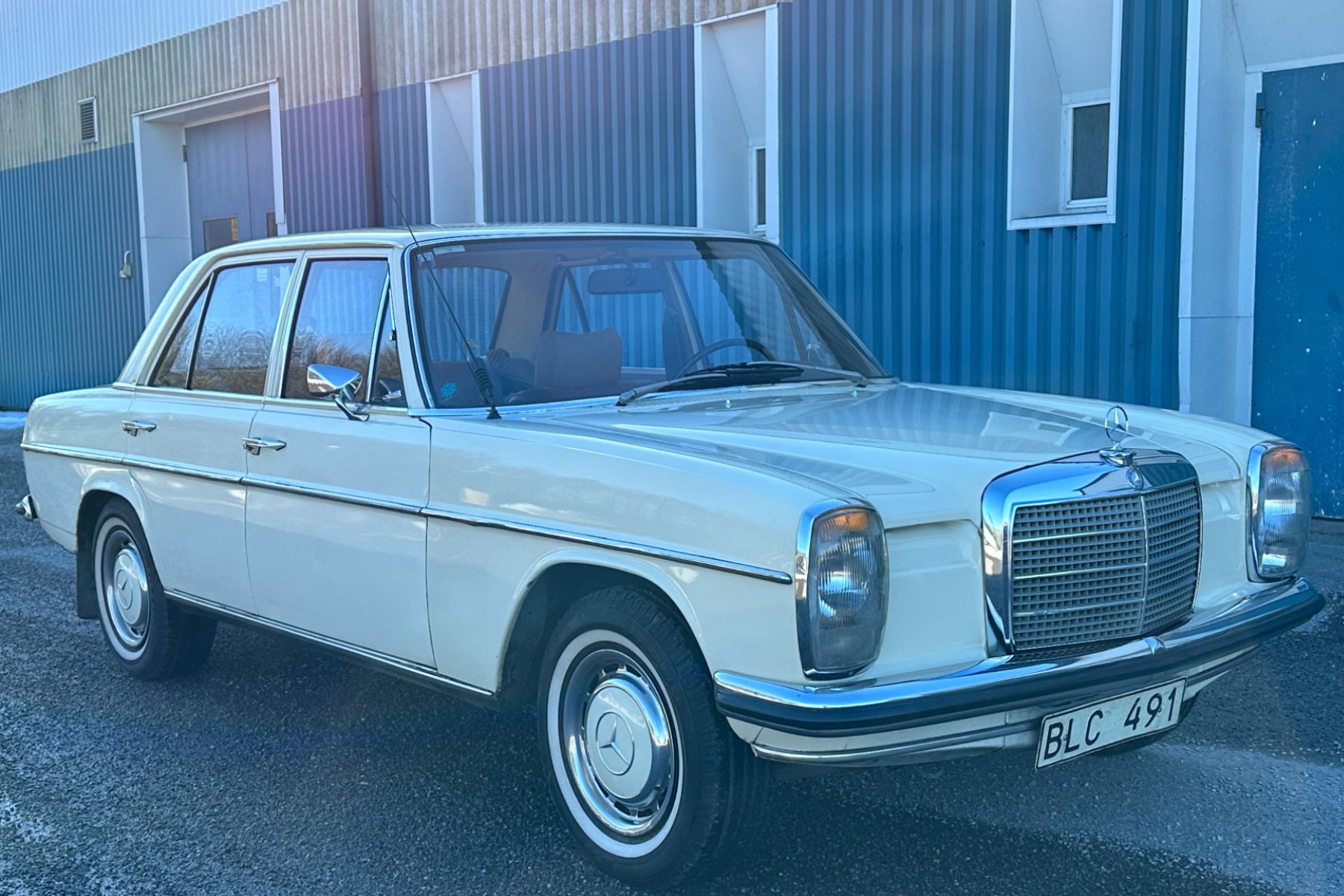 Mercedes-Benz 200/8 W115 — 1972 på Bilweb Auctions