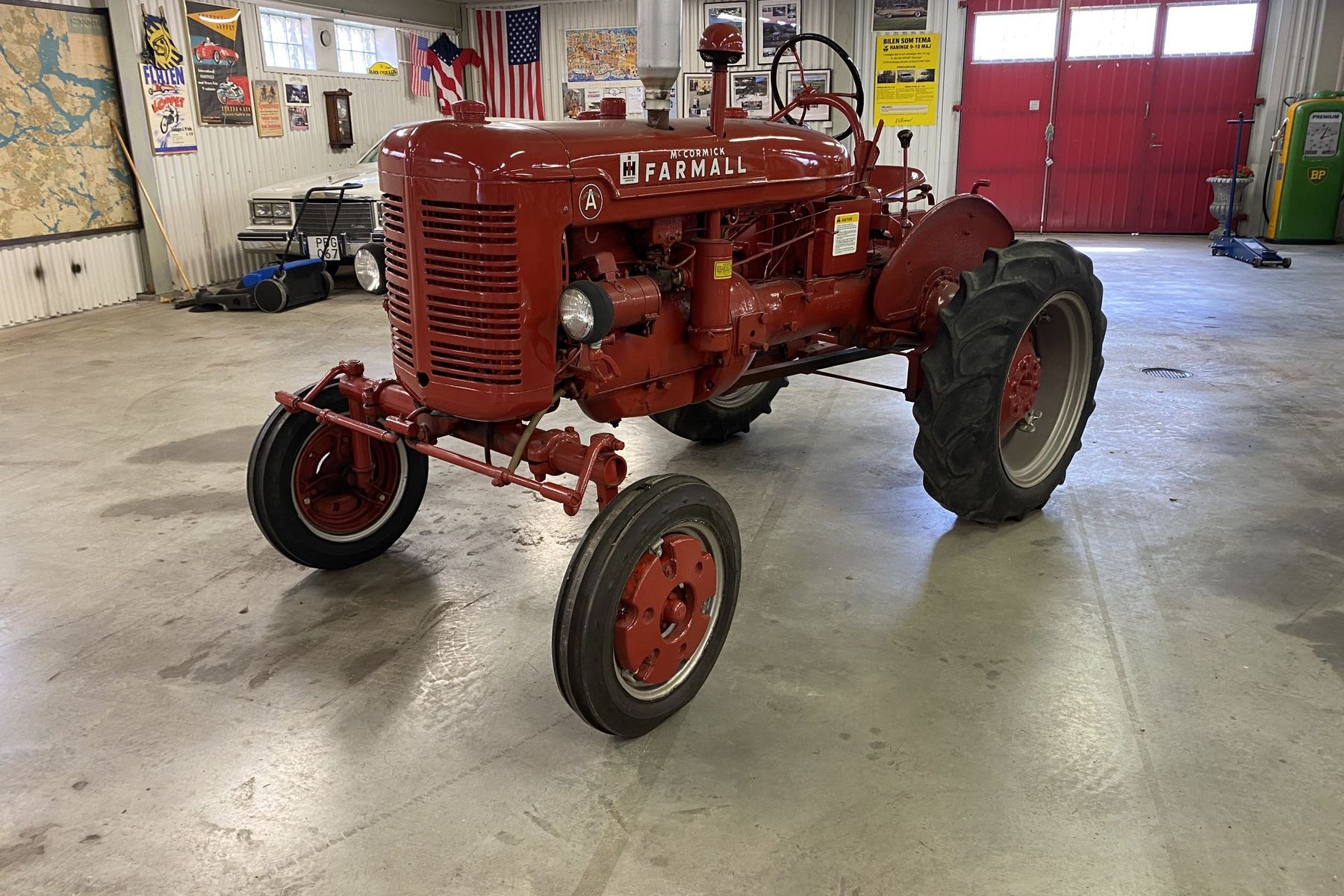McCormick-Farmall A (2.0 4-cyl) — 1939-1954 on Bilweb Auctions