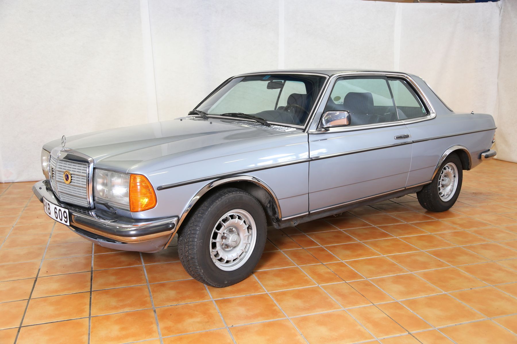 Mercedes-Benz 280CE 6-cyl — 1980 på Bilweb Auctions