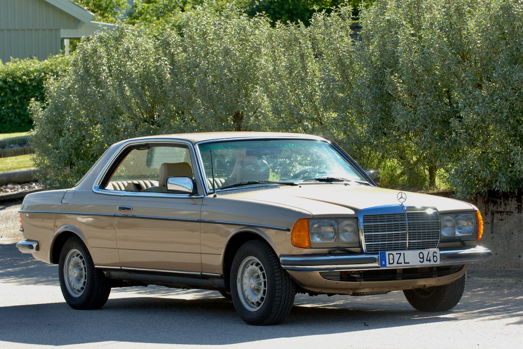 Mercedes-Benz 230 CE — 1982 på Bilweb Auctions