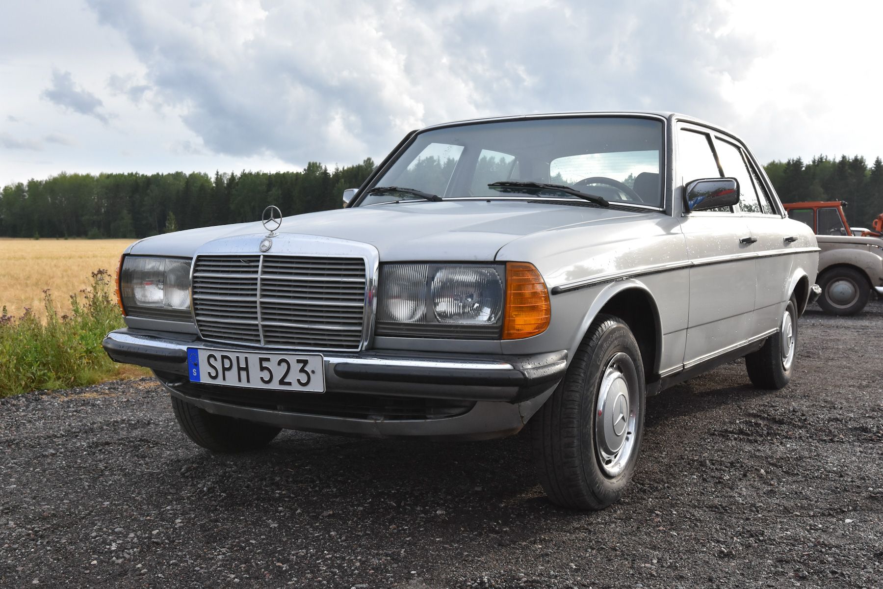 Mercedes-Benz 300 D 6 cyl. diesel — 1984 on Bilweb Auctions