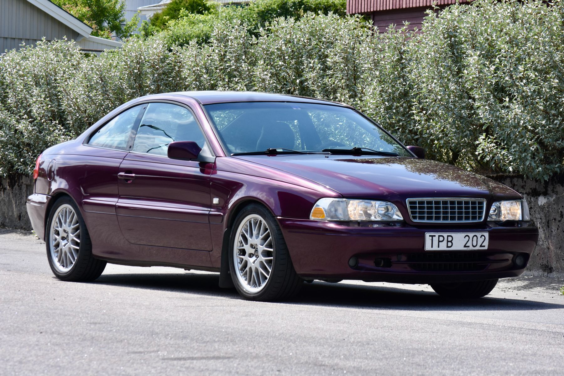 Volvo C70 T5 2.3T — 1998 on Bilweb Auctions