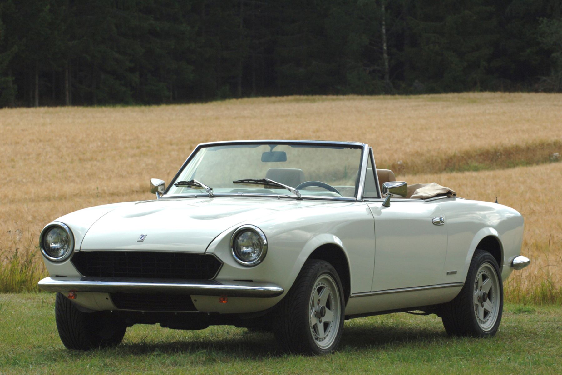 Pininfarina (Fiat) 2000 Spider Twincam — 1984 on Bilweb Auctions