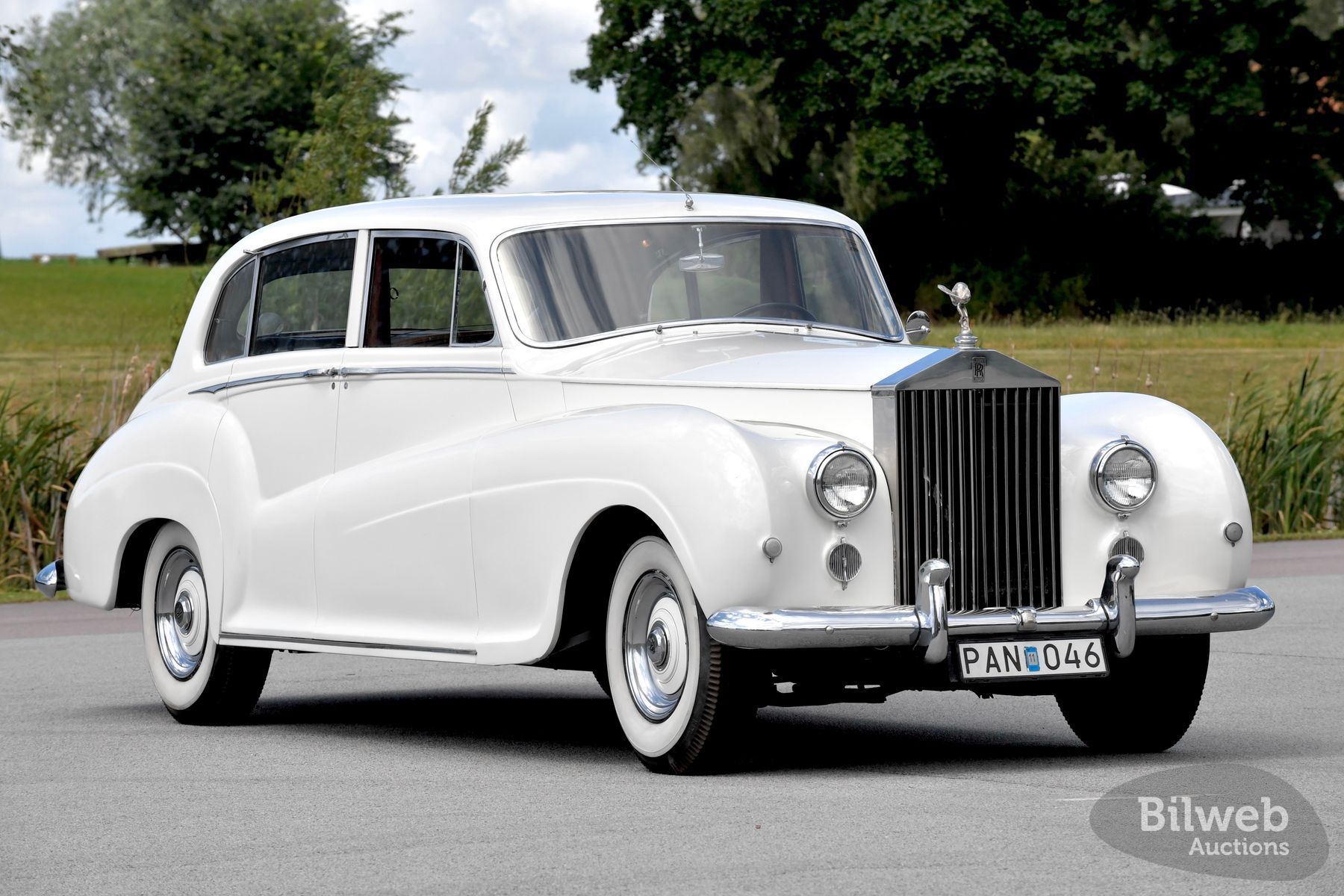 Rolls-Royce Silver Wraith by H.J Mulliner 4,3 — 1953 on Bilweb Auctions