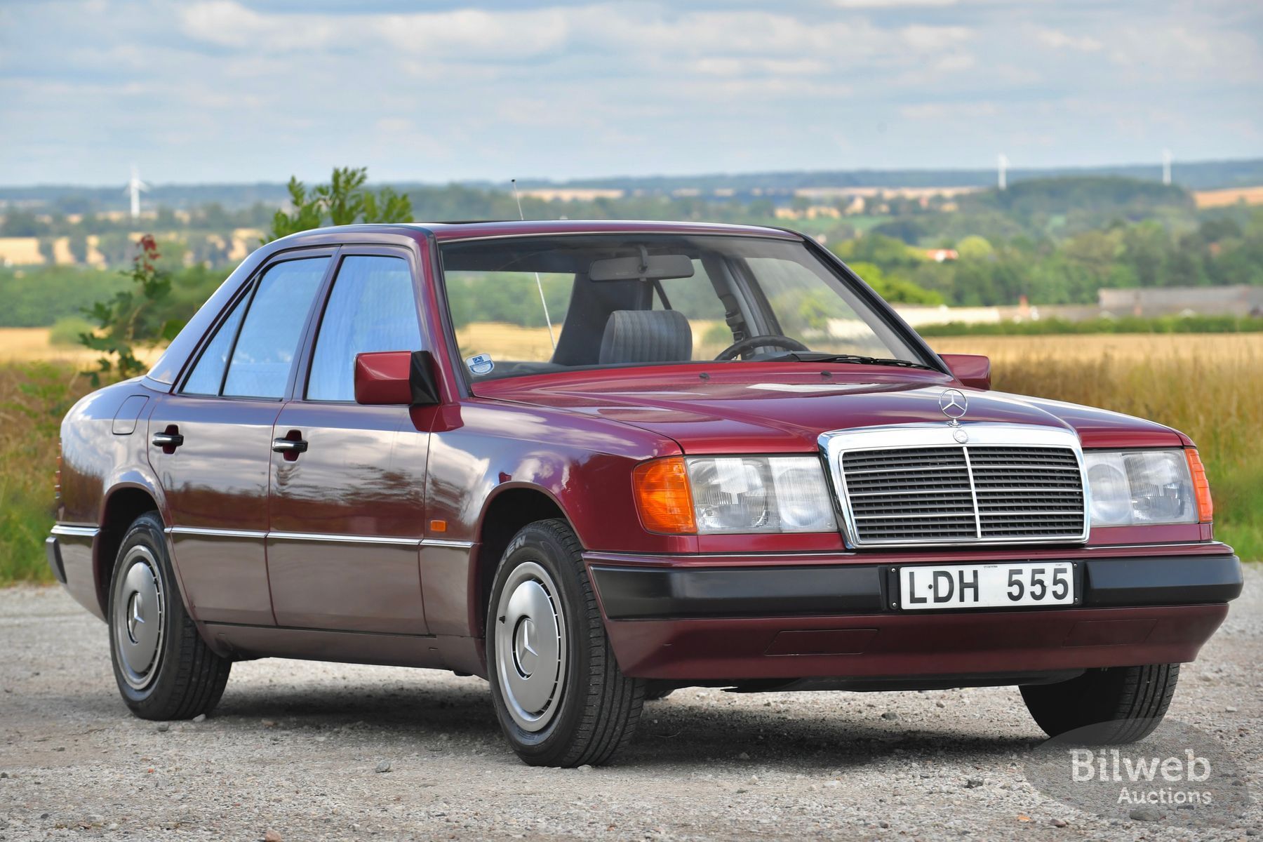 Mercedes-Benz 230 E W124 — 1992 on Bilweb Auctions