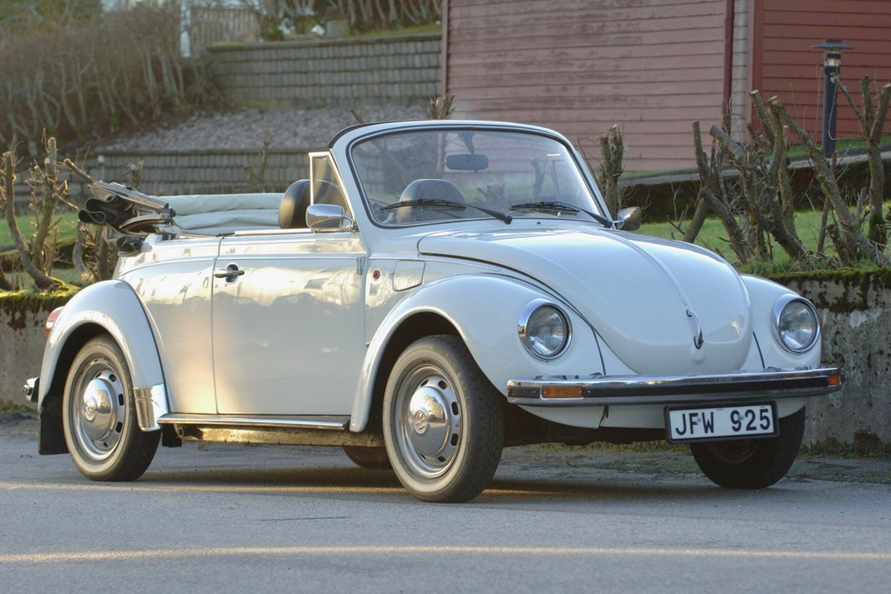 Volkswagen Typ1 Bubbla 1303 LS Cabriolet 1600 — 1975 på Bilweb Auctions