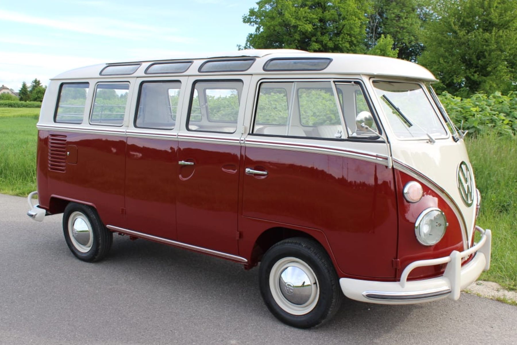 Volkswagen Typ 2 21-fönster "walk through" — 1966 on Bilweb Auctions