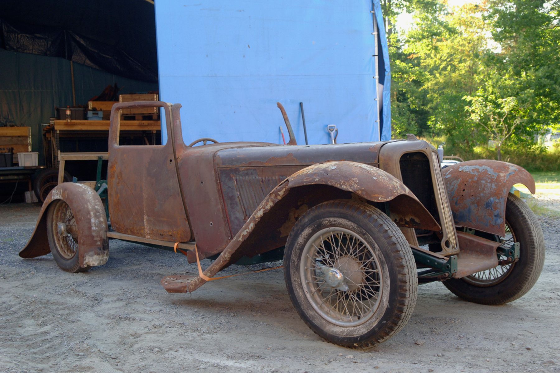 Standard Swallow SS1 Saloon — 30-tal on Bilweb Auctions