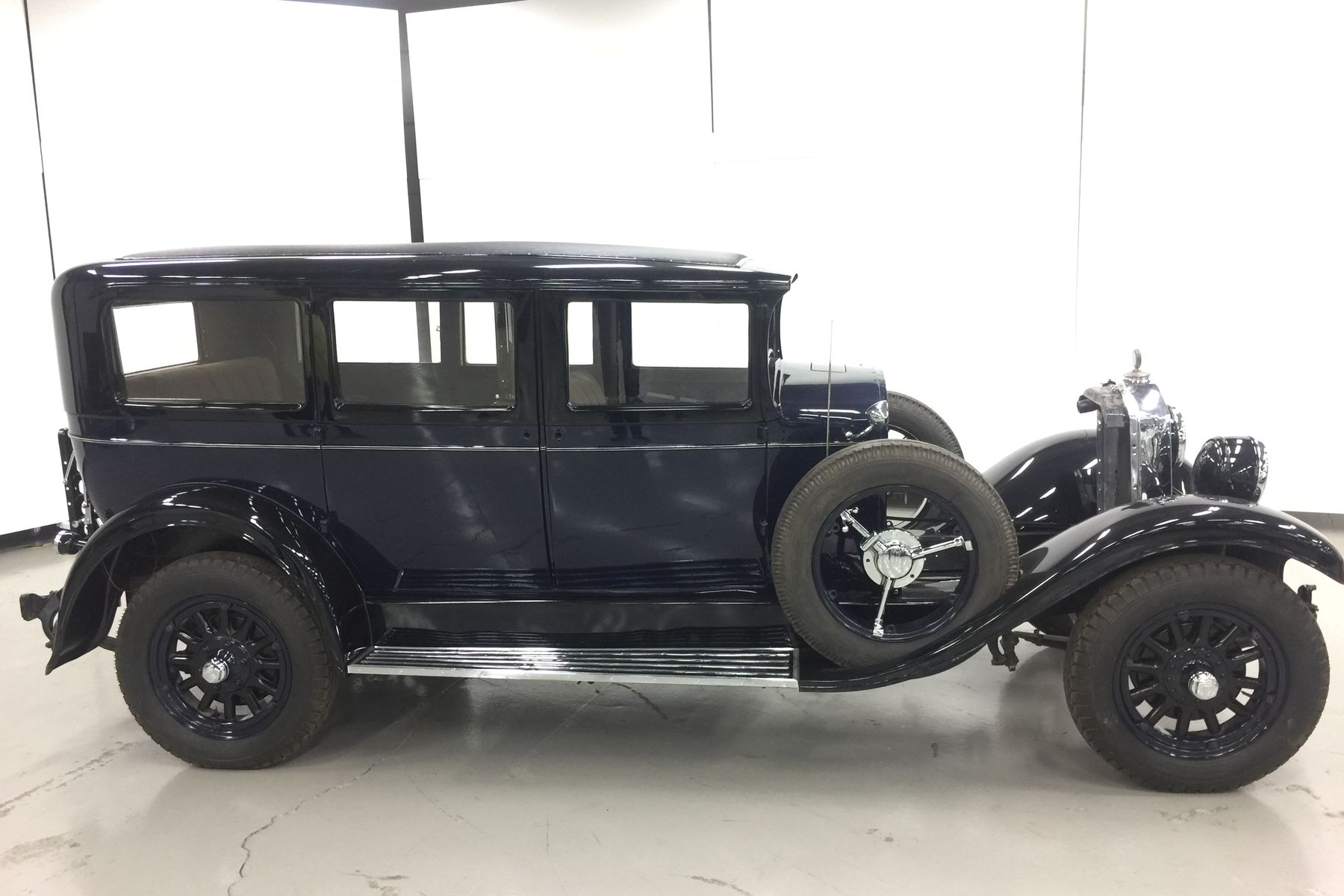 Stearns Knight J. Limousine Slidmotor — 1928 on Bilweb Auctions