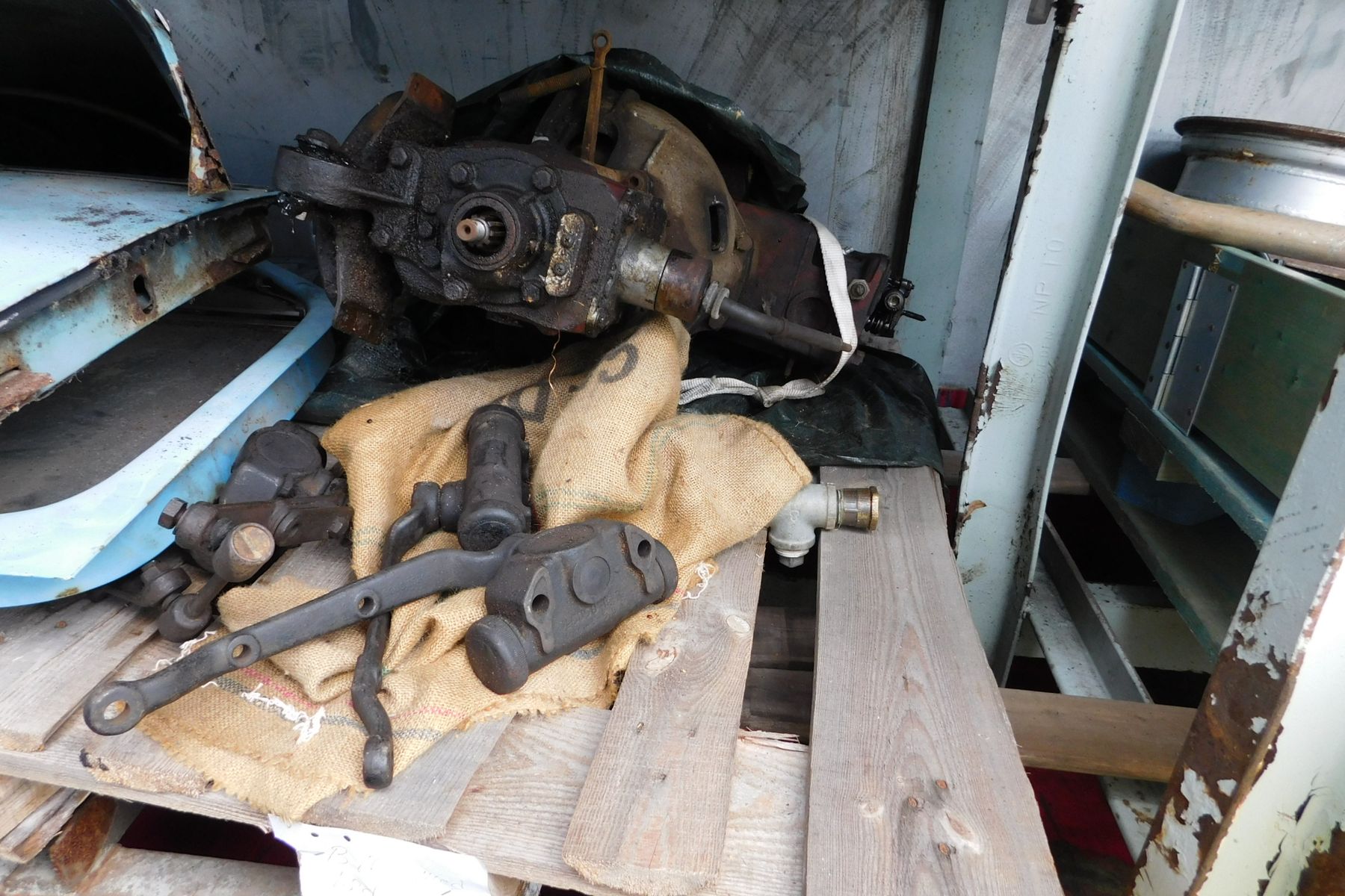 Volvo B16 bei Bilweb Auctions