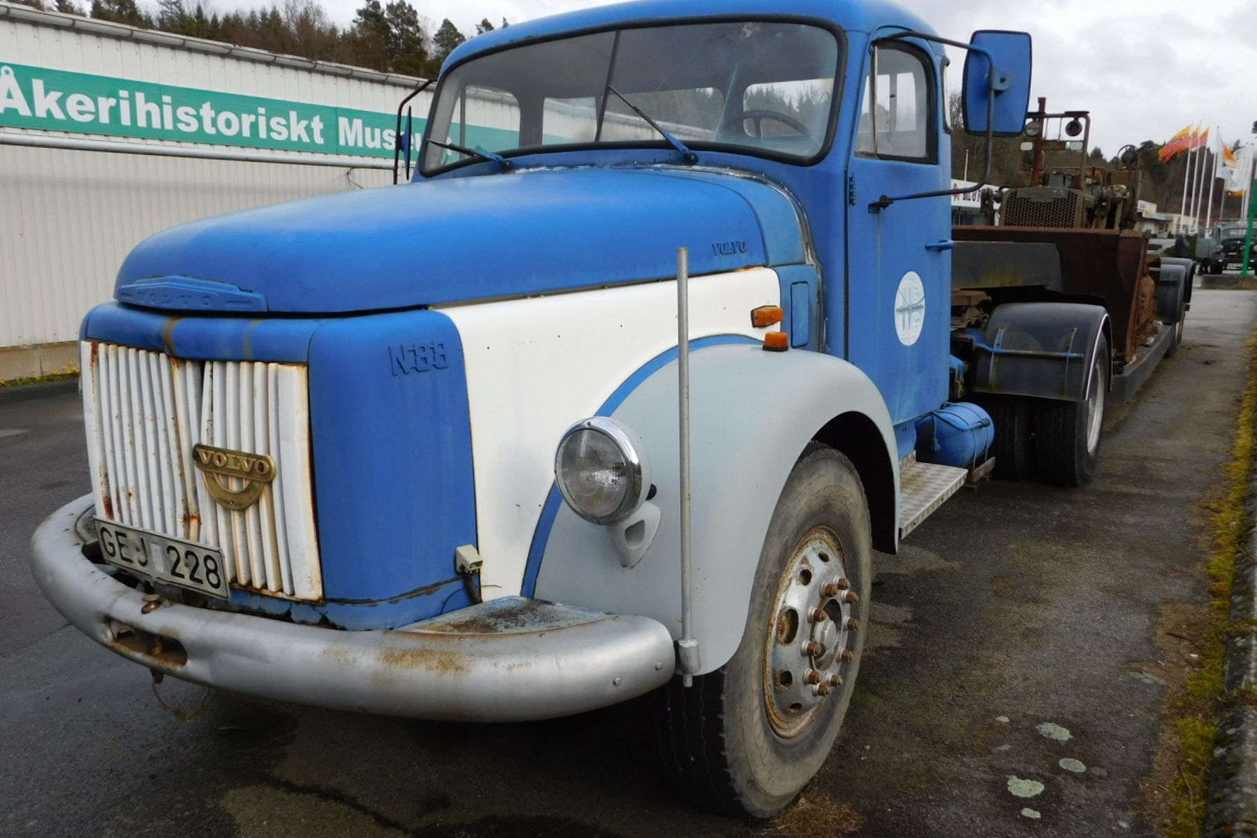 Volvo N88 44S Dragbil ombyggd, traktor (250hp) — 1971 on Bilweb Auctions