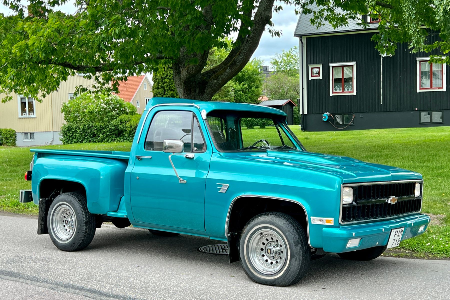 GMC Sierra stepside shortbed pick-up V8 5,4 — 1981 på Bilweb Auctions
