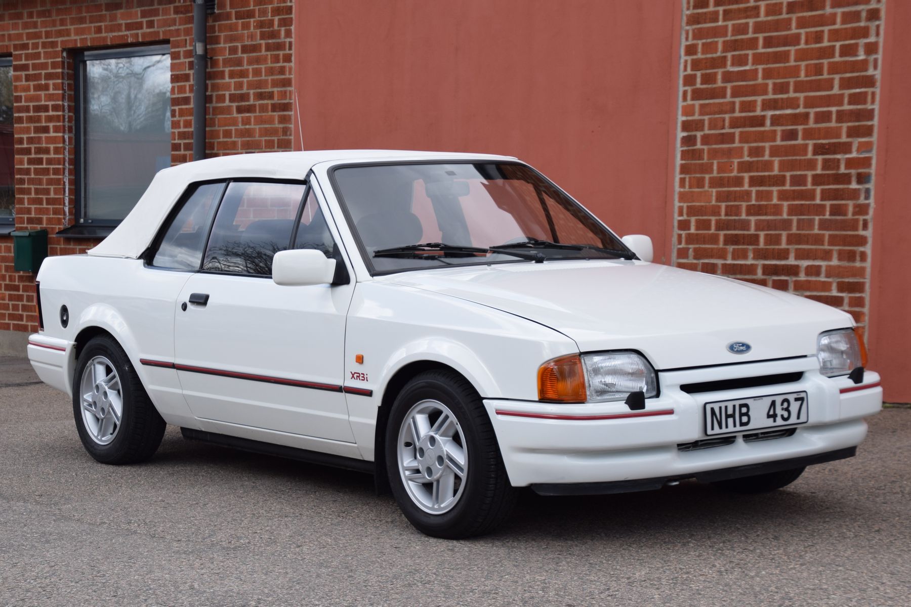 Ford Escort XR3i Cabriolet 1,6 — 1988 på Bilweb Auctions